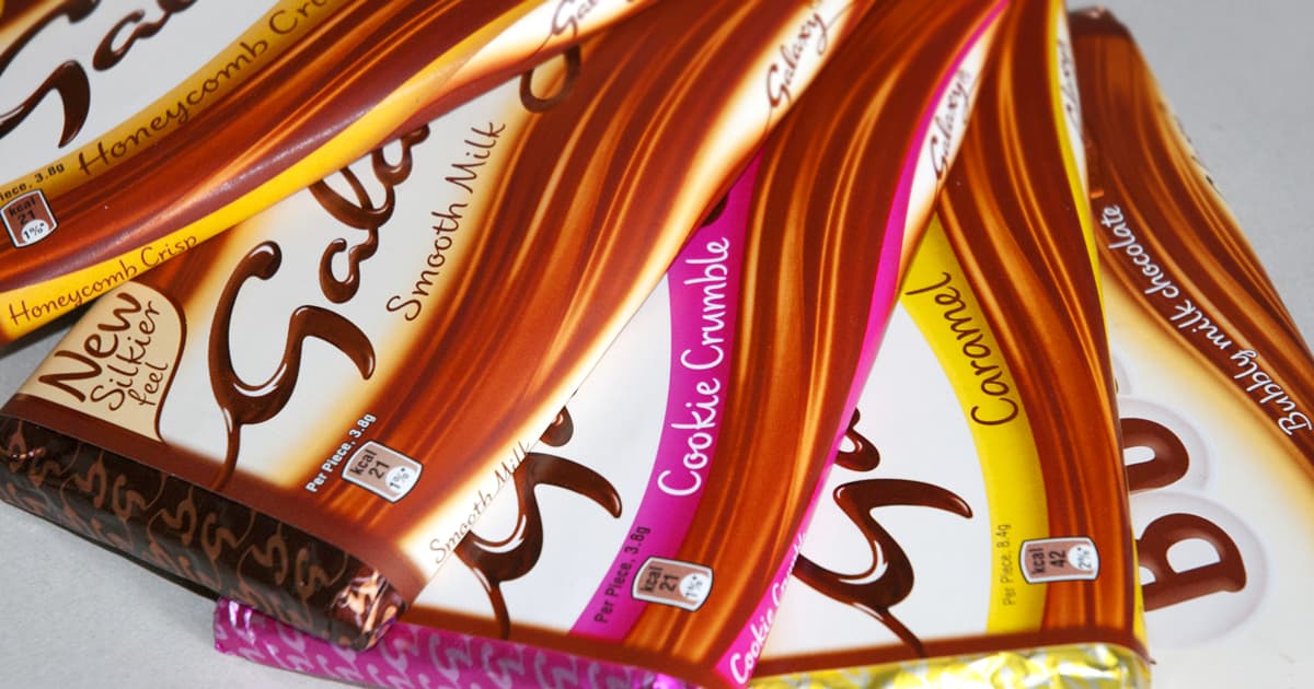 Silk Script Typeface – Juliasys Type Studio